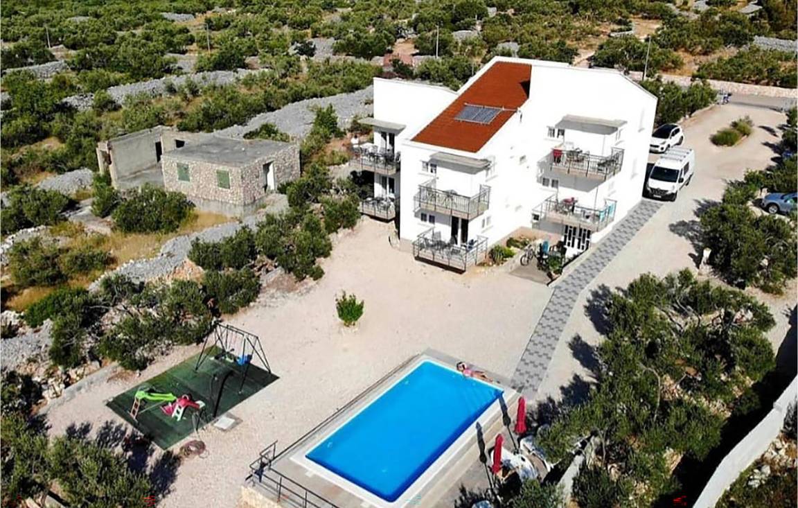 70 M² Apartment ∙ 2 Bedrooms ∙ 4 Guests - Pirovac