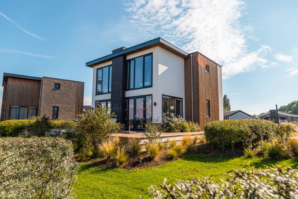 150 M² Bungalow ∙ 5 Bedrooms ∙ 10 Guests - 's-Hertogenbosch