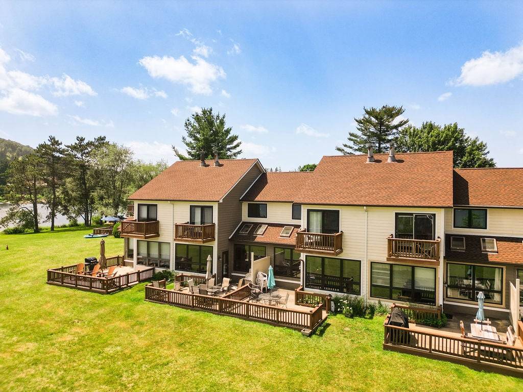 Condo ∙ 3 Bedrooms ∙ 6 Guests - Deep Creek Lake, MD
