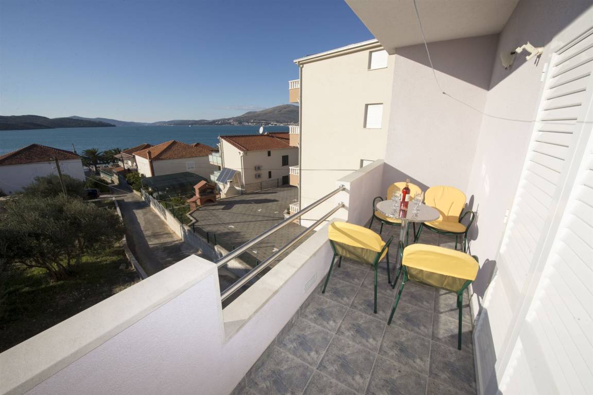 Apartment ∙ 1 Bedroom ∙ 4 Guests - Trogir