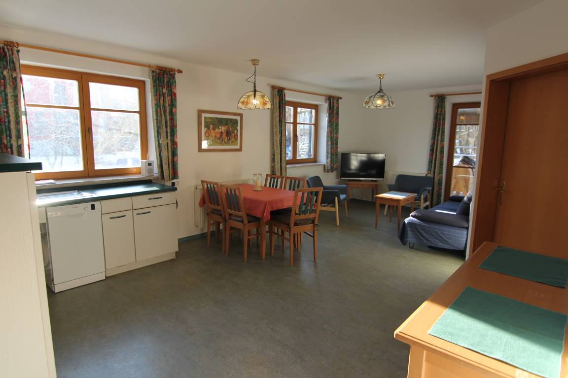 Ferienwohnung ∙ 2 Schlafzimmer ∙ 6 Gäste - Geiselwind