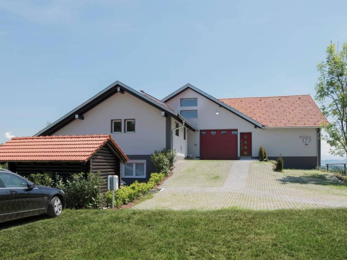 92 M² Ferienwohnung ∙ 2 Schlafzimmer ∙ 6 Gäste - Buchenberg