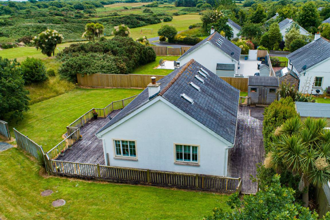 120 M² House ∙ 4 Bedrooms ∙ 8 Guests - Arklow