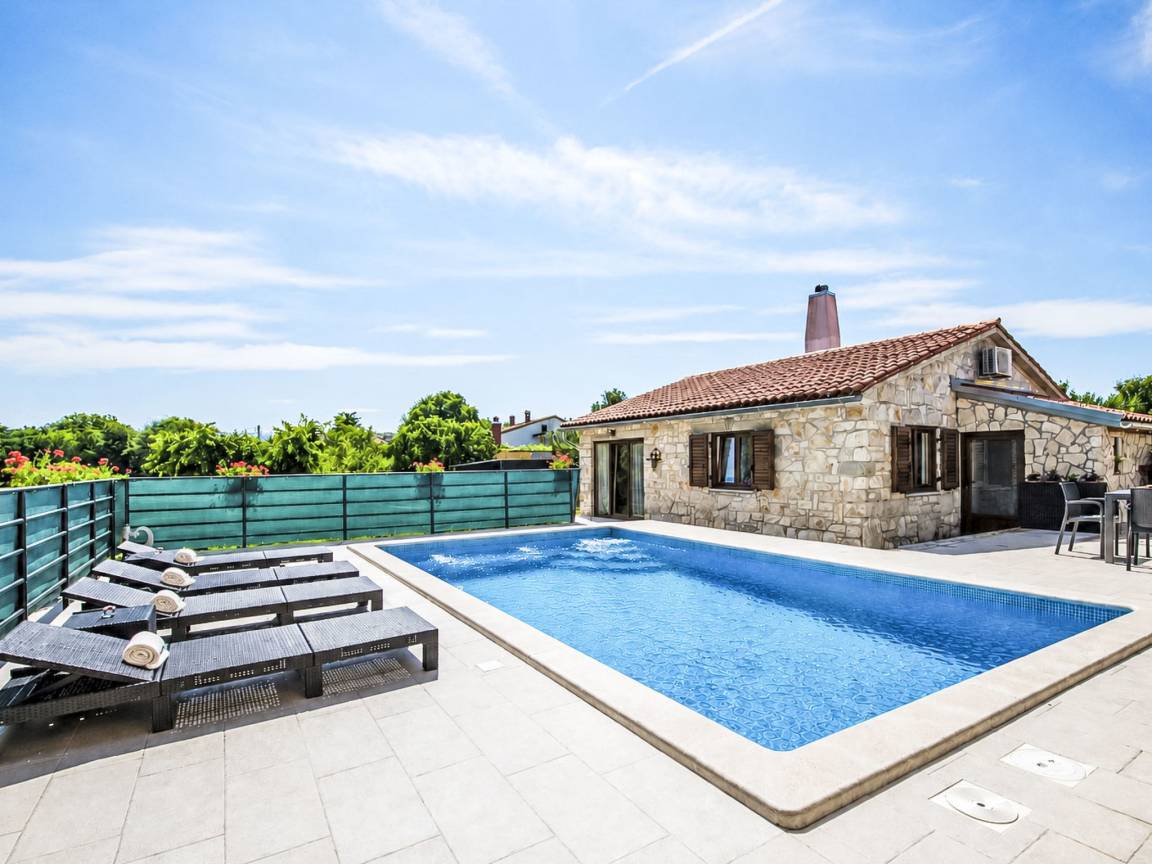 90 M² Ferienhaus ∙ 2 Schlafzimmer ∙ 6 Gäste - Rabac