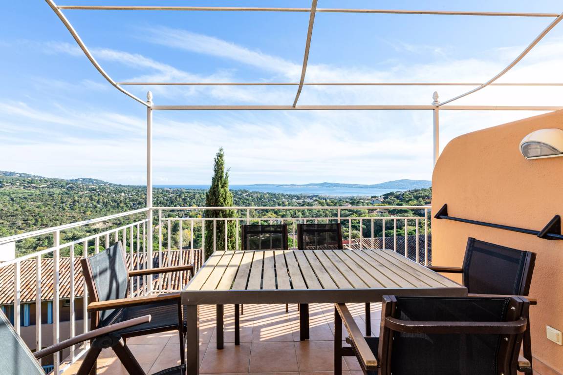 42 M² Apartment ∙ 2 Bedrooms ∙ 6 Guests - Grimaud