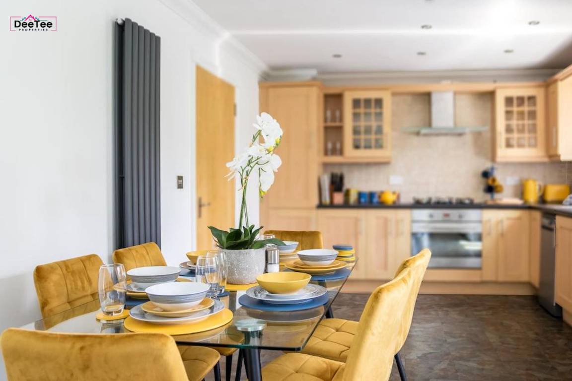 950 M² Ferienwohnung ∙ 4 Schlafzimmer ∙ 6 Gäste - Hertfordshire