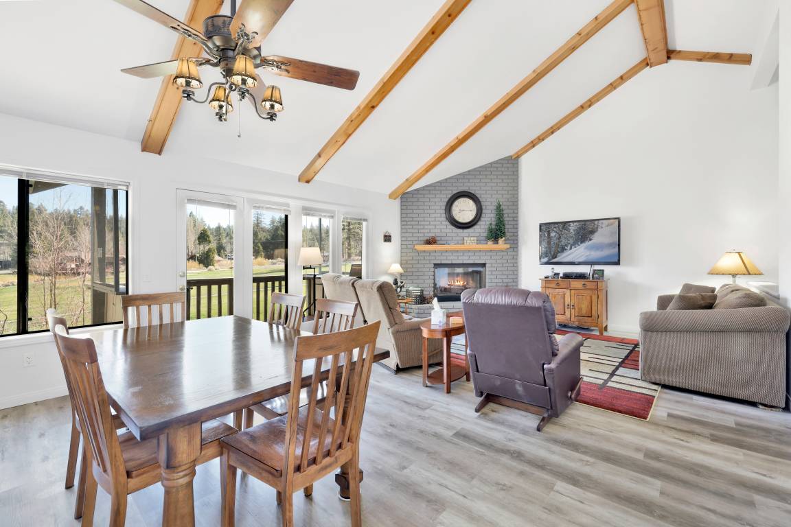 135 M² Condo ∙ 2 Bedrooms ∙ 6 Guests - Big Bear, CA