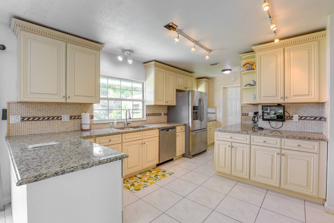 130 M² House ∙ 3 Bedrooms ∙ 8 Guests - Stuart, FL