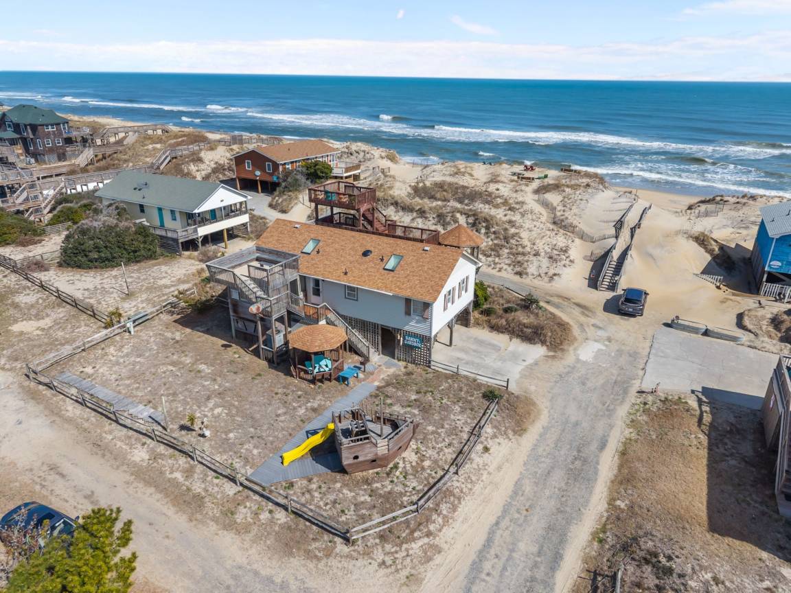 House ∙ 4 Bedrooms ∙ 8 Guests - Nags Head, NC