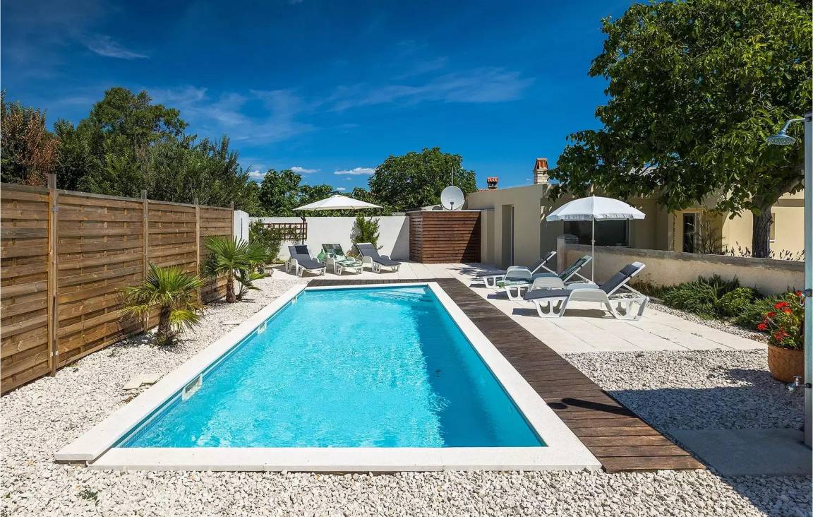 150 M² Maisonette ∙ 3 Bedrooms ∙ 6 Guests - Medulin