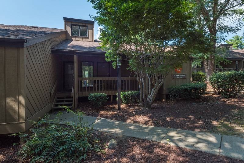House ∙ 2 Bedrooms ∙ 8 Guests - Lake Lure, NC
