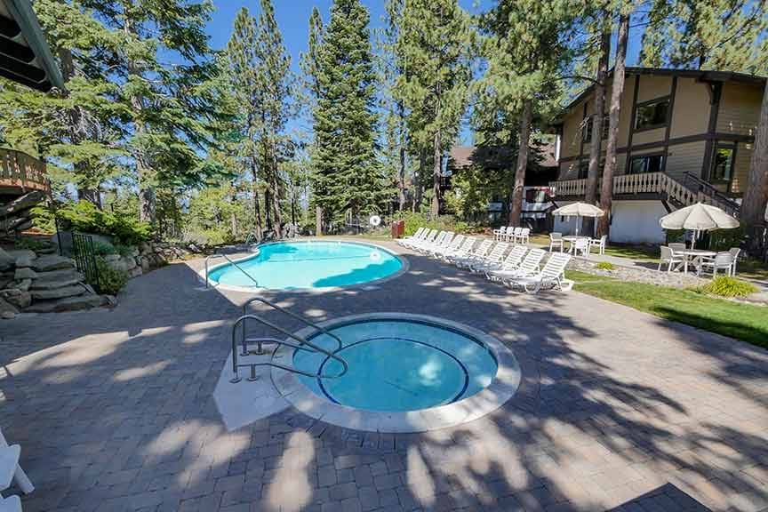 209 M² House ∙ 4 Bedrooms ∙ 8 Guests - South Lake Tahoe, CA