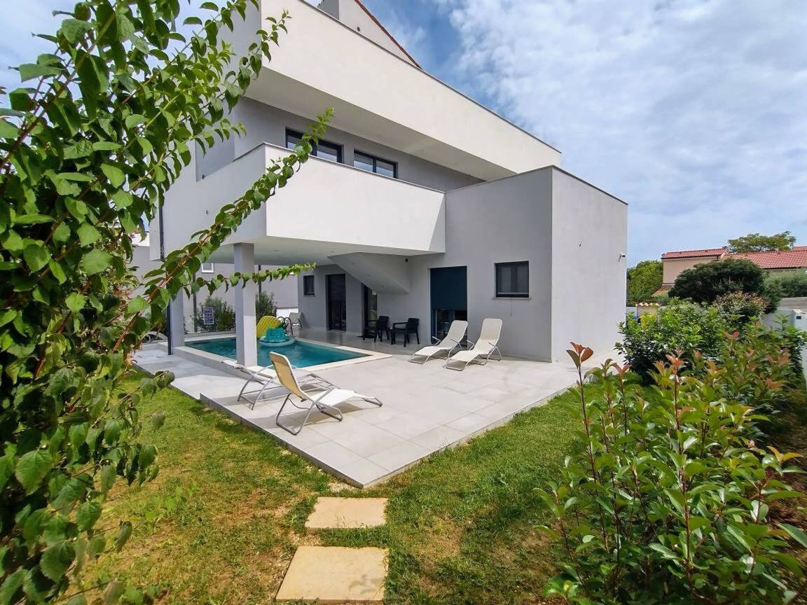 Ferienhaus ∙ 3 Schlafzimmer ∙ 6 Gäste - Premantura