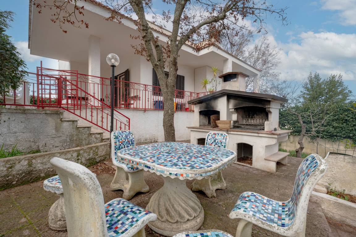 100 M² Apartment ∙ 3 Bedrooms ∙ 8 Guests - Monopoli