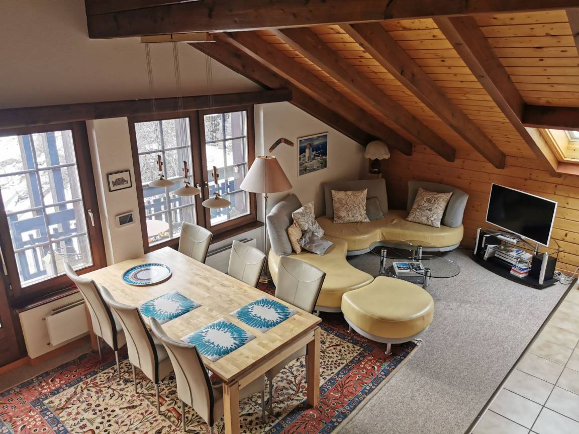 80 M² Ferienwohnung ∙ 3 Schlafzimmer ∙ 5 Gäste - Grächen