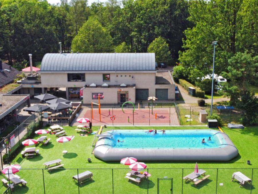 25 M² Teltta ∙ 2 Makuuhuonetta ∙ 6 Vierasta - Belgium