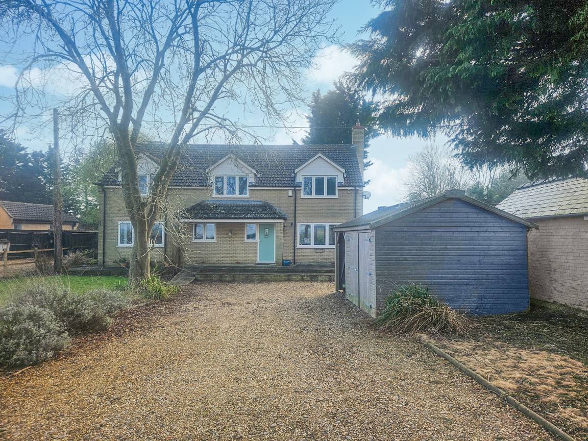 Cottage ∙ 6 Bedrooms ∙ 12 Guests - Cambridgeshire