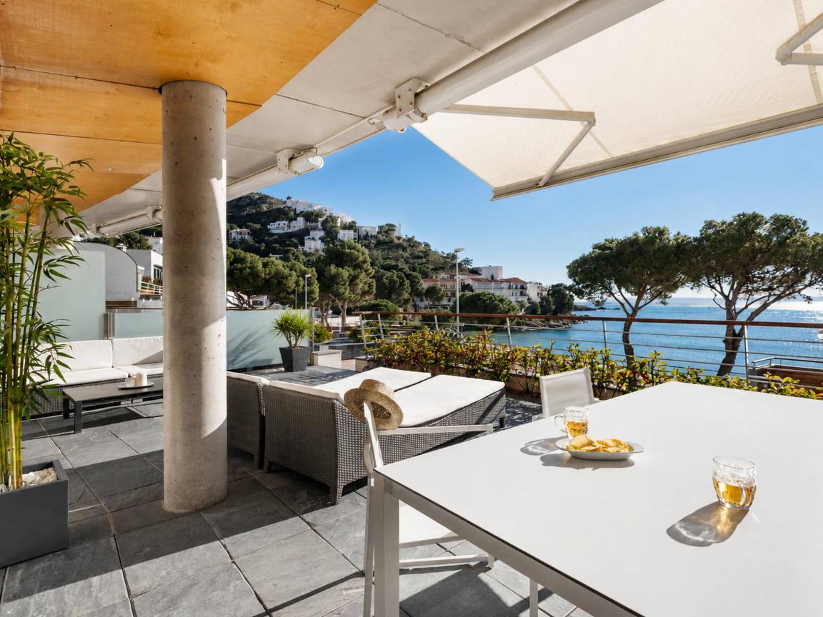 50 M² Apartamento ∙ 2 Habitaciones ∙ 4 Huéspedes - Cadaqués