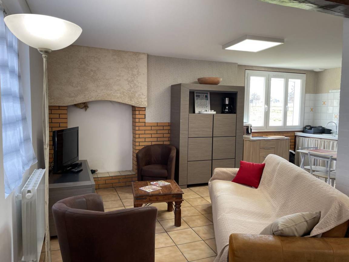 100 M² Cottage ∙ 2 Chambres ∙ 4 Personnes - Allier