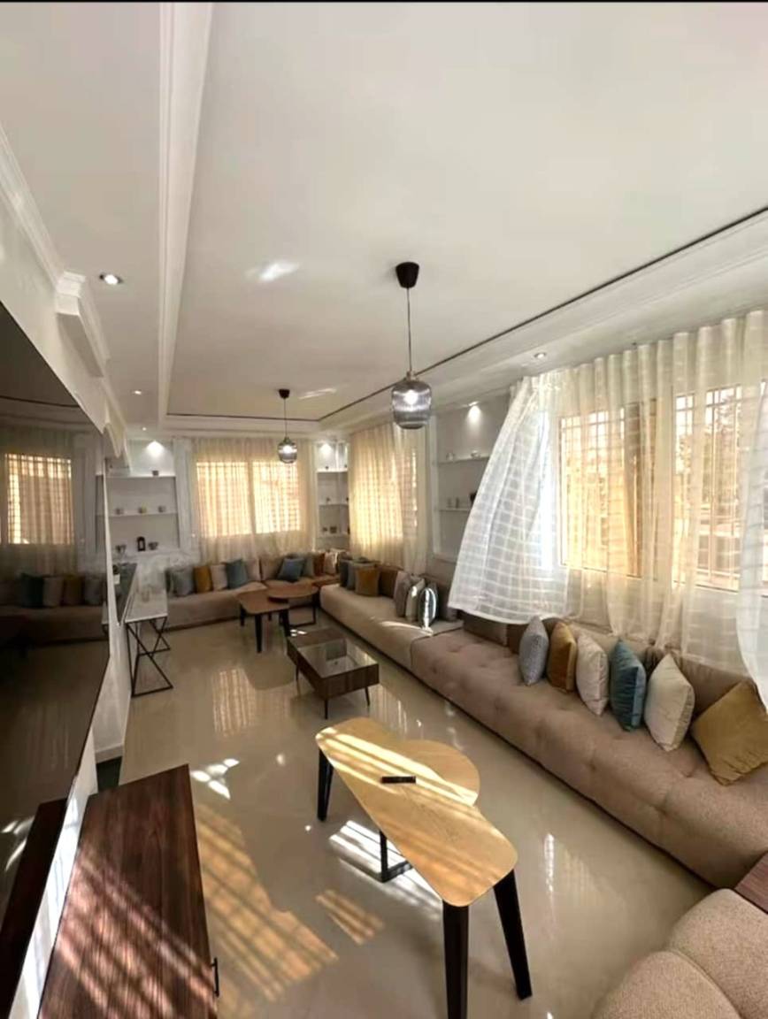 2000 M² Villa ∙ 8 Habitaciones ∙ 16 Huéspedes - Agadir