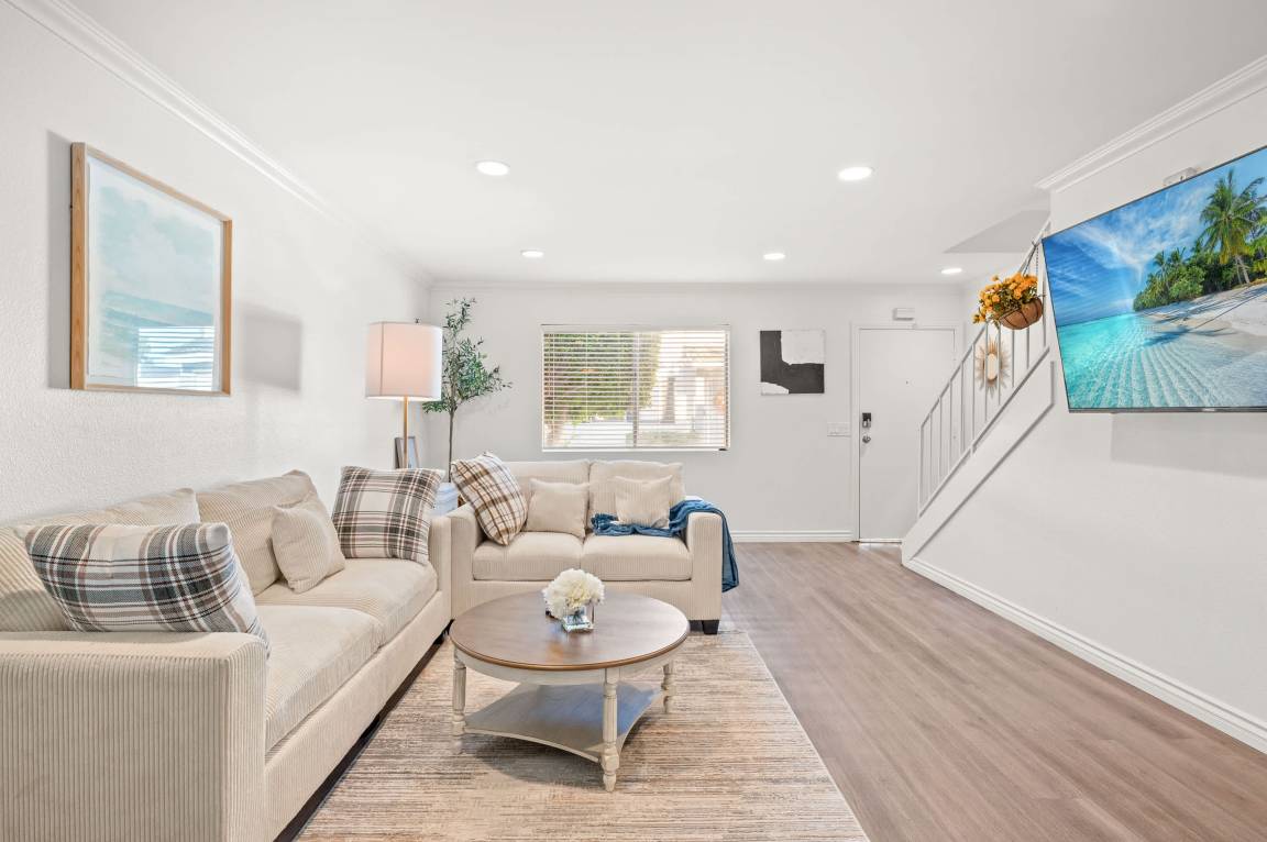 Casa ∙ 3 Habitaciones ∙ 6 Huéspedes - Diamond Bar, CA