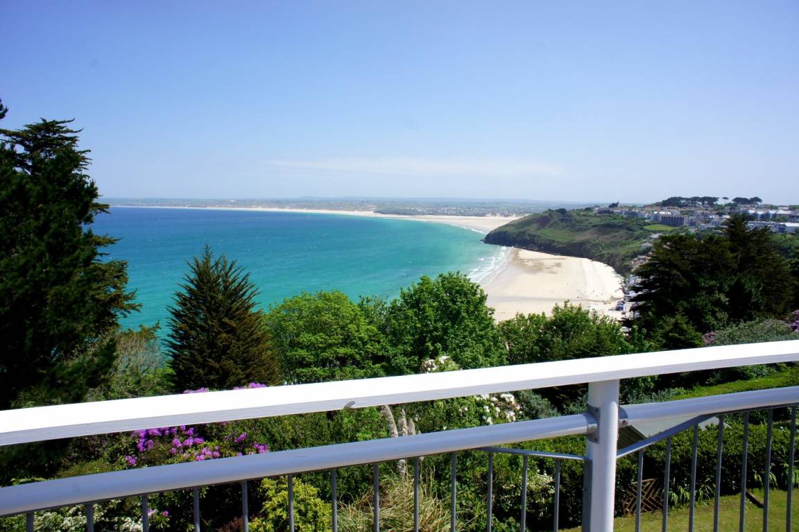 Cottage ∙ 2 Bedrooms ∙ 4 Guests - St Ives
