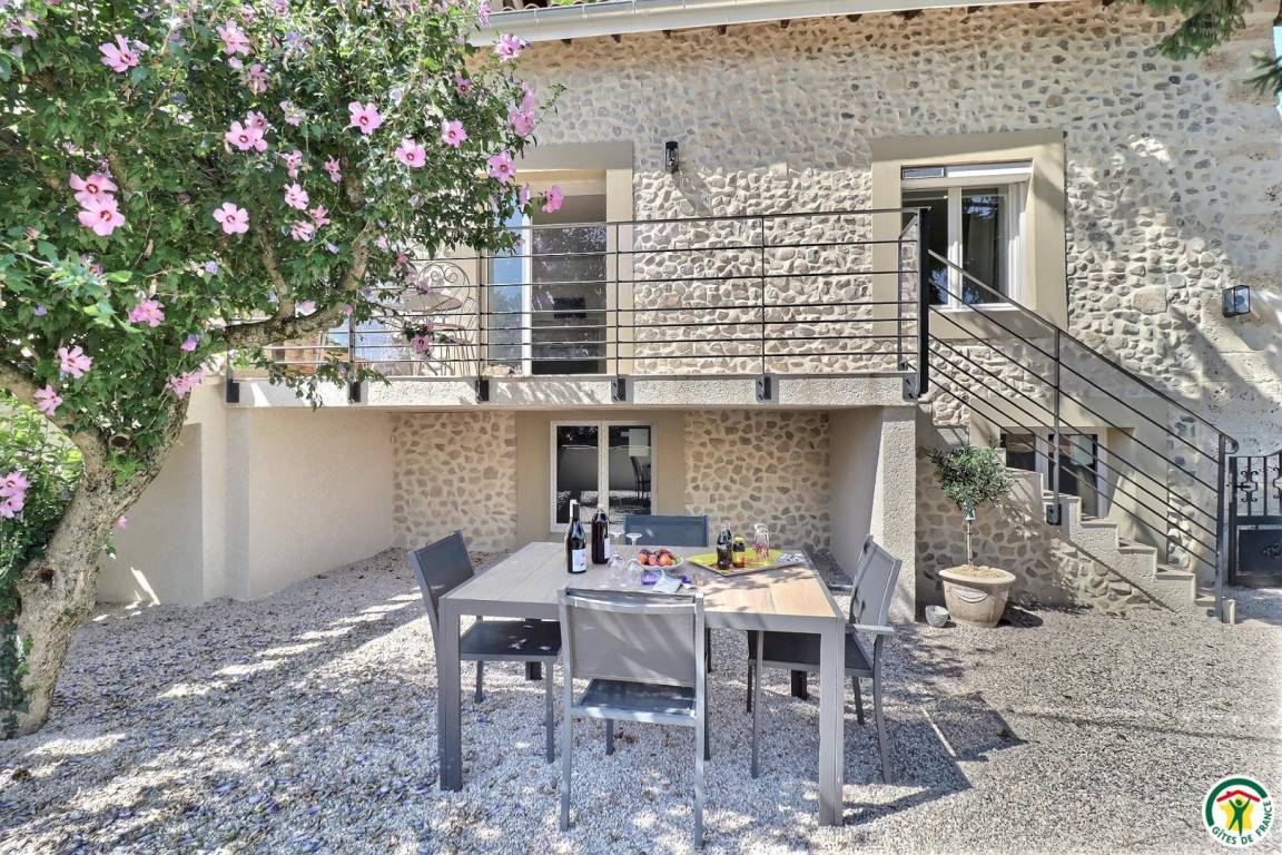 62 M² Gîte ∙ 2 Chambres ∙ 4 Personnes - Chabeuil