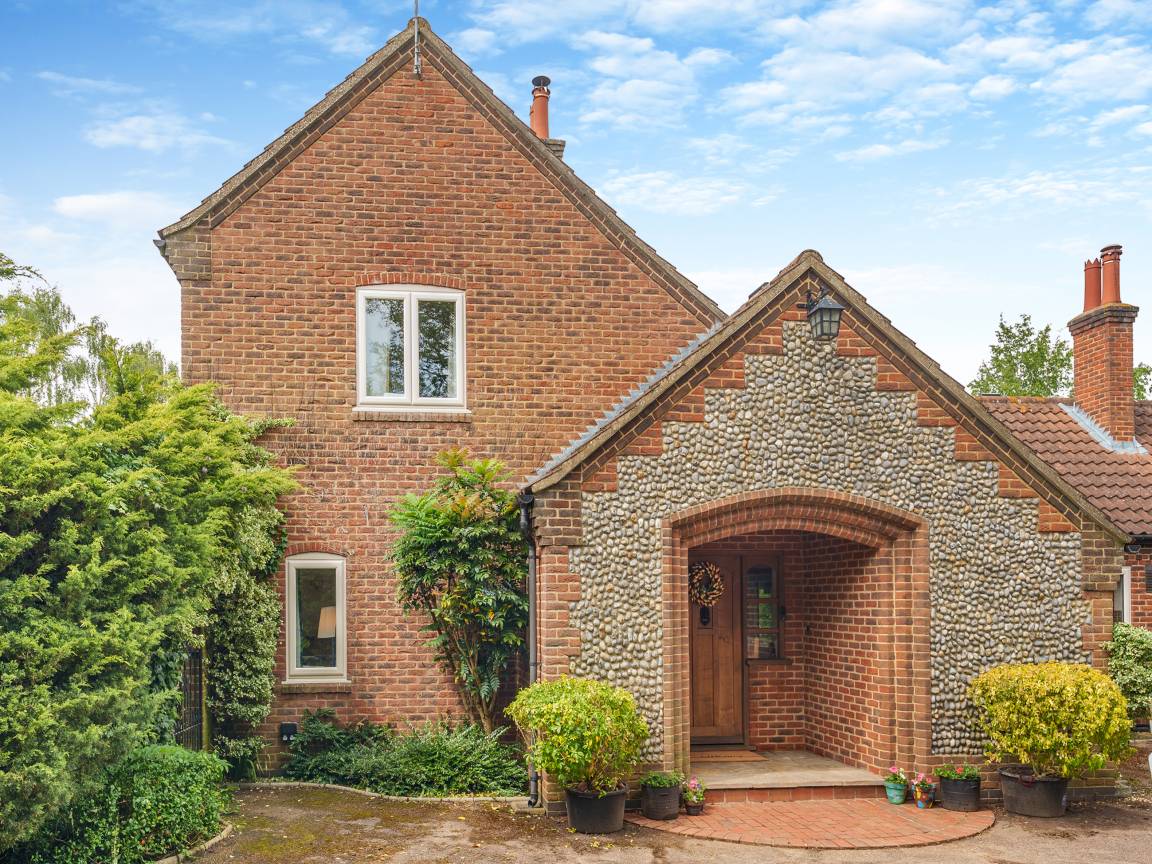 Cottage ∙ 4 Bedrooms ∙ 8 Guests - Wisbech