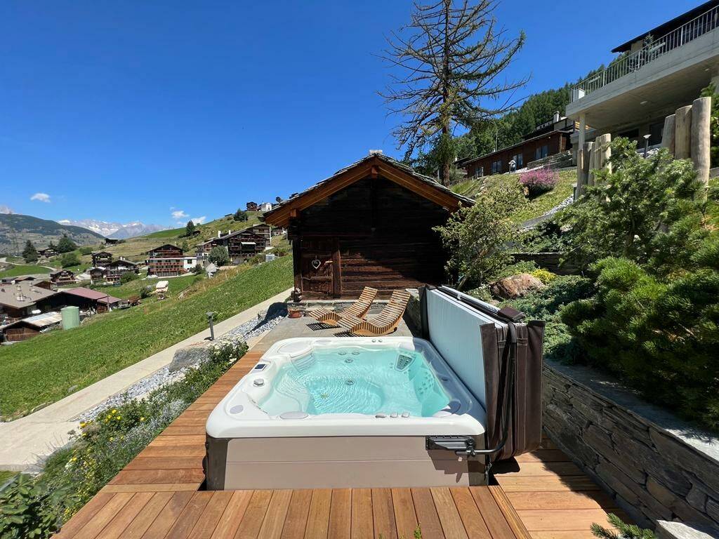 140 M² Ferienwohnung ∙ 3 Schlafzimmer ∙ 6 Gäste - Bürchen