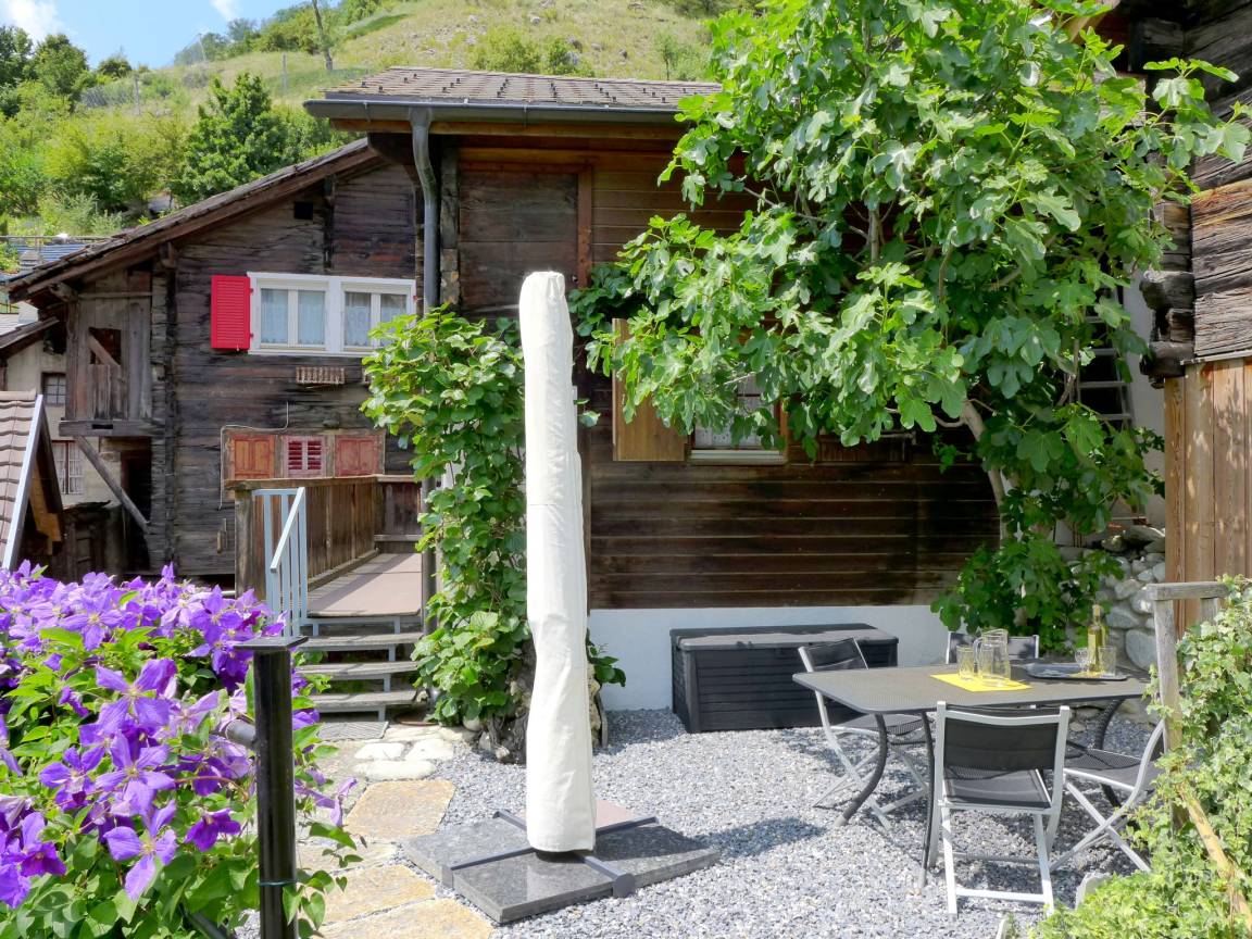 95 M² Ferienhaus ∙ 1 Schlafzimmer ∙ 4 Gäste - Leukerbad