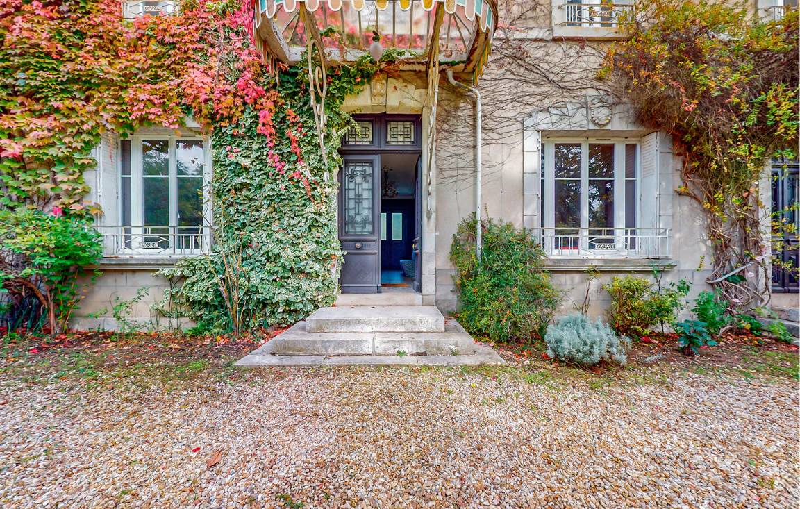 400 M² Maison De Vacances ∙ 7 Chambres ∙ 14 Personnes - Indre