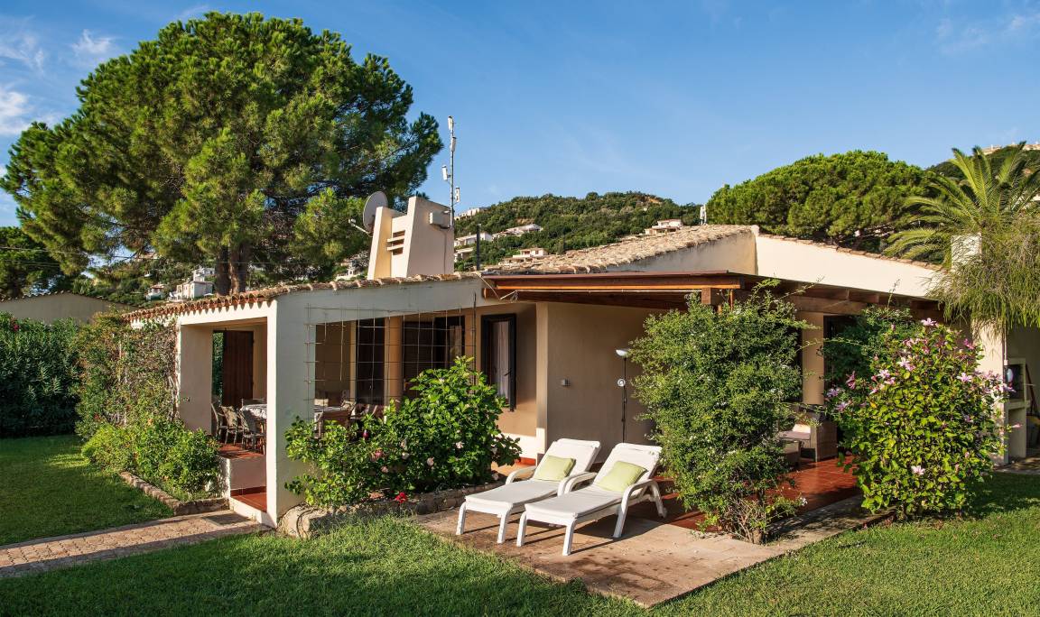 80 M² Villa ∙ 4 Bedrooms ∙ 8 Guests - Costa Rei