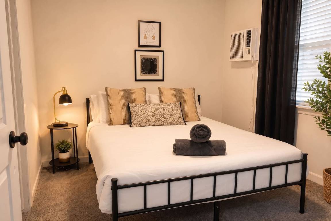 Apartment ∙ 2 Bedrooms ∙ 4 Guests - Fossil Creek Boulevard – Fort Worth