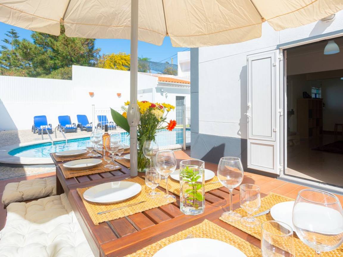 Villa ∙ 4 Bedrooms ∙ 8 Guests - Costa da Caparica