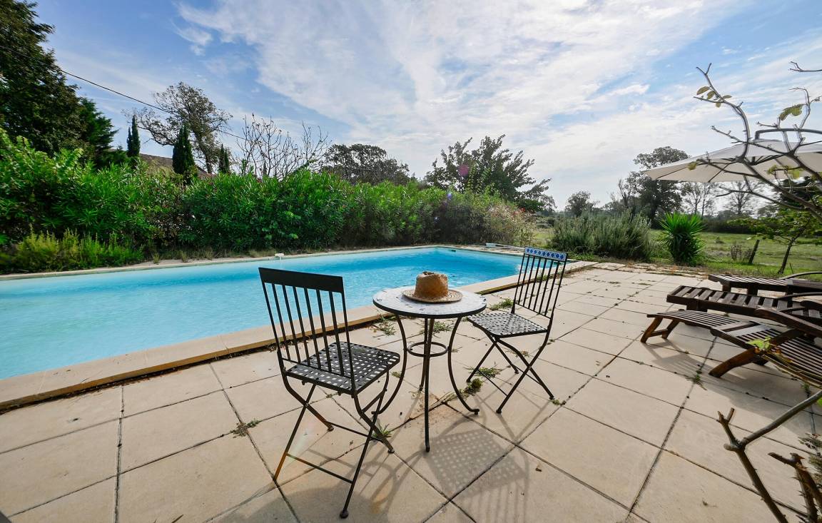 300 M² Ferienhaus ∙ 5 Schlafzimmer ∙ 10 Gäste - Arles