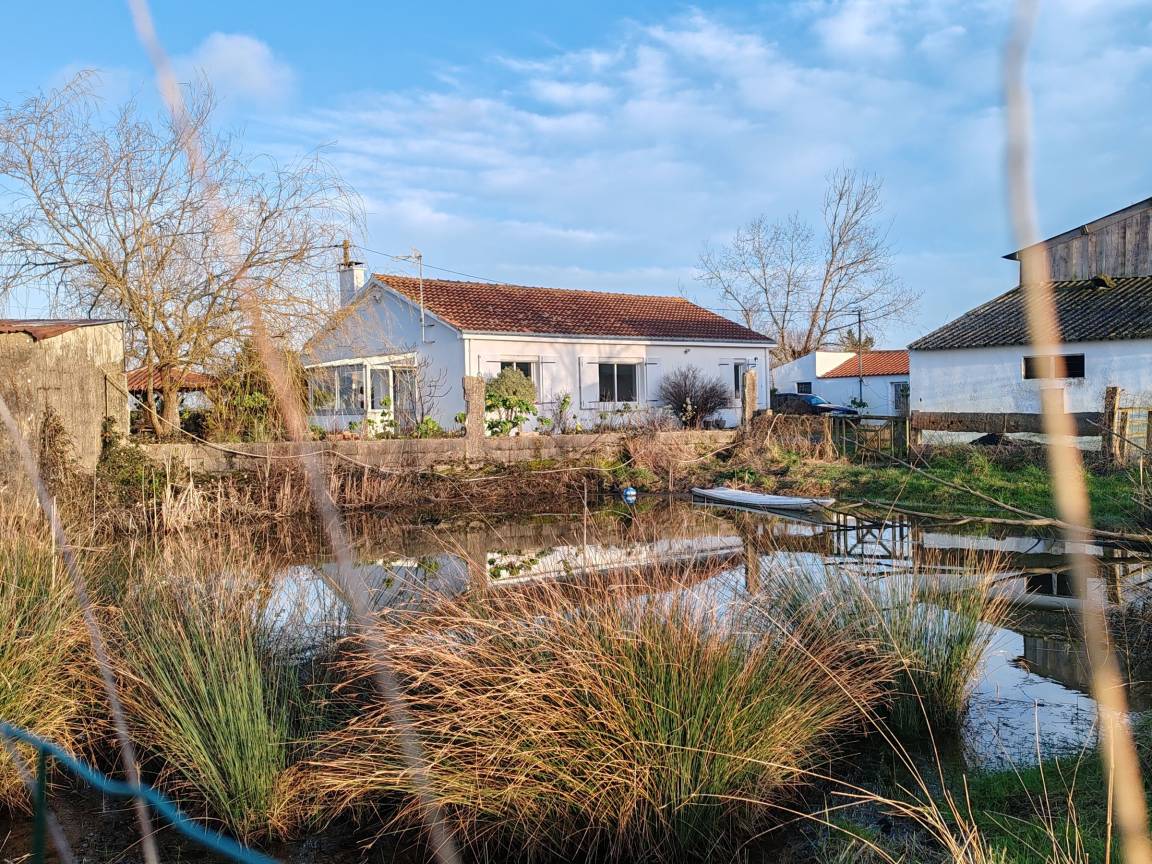 114 M² Cottage ∙ 3 Bedrooms ∙ 6 Guests - Vendée