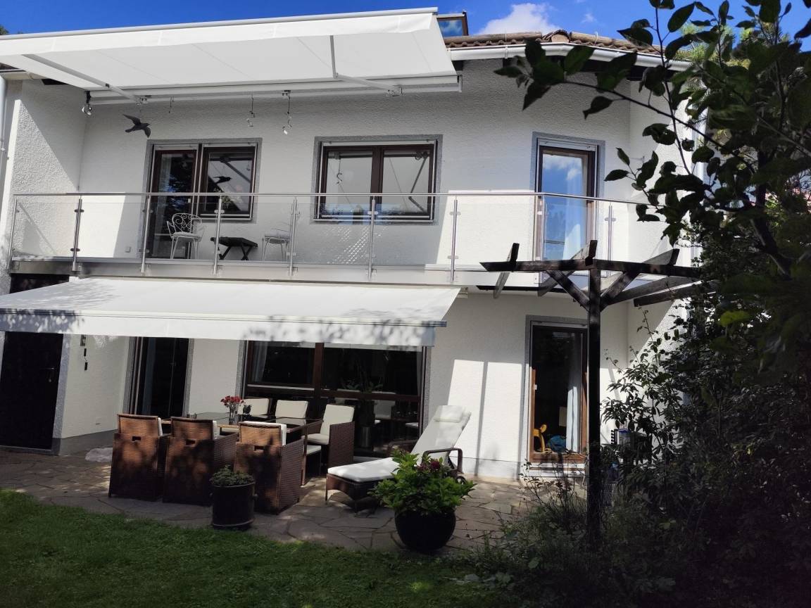 272 M² House ∙ 4 Bedrooms ∙ 6 Guests - Berg