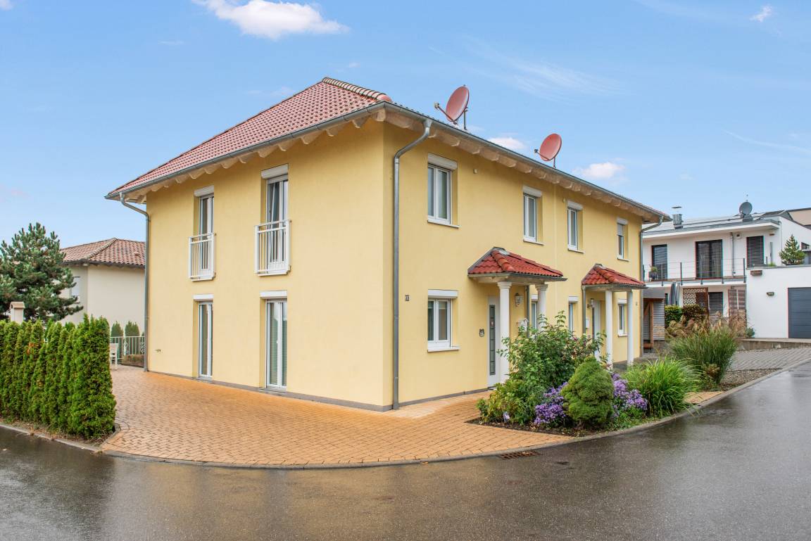125 M² Villa ∙ 4 Slaapkamers ∙ 6 Gasten - Konstanz