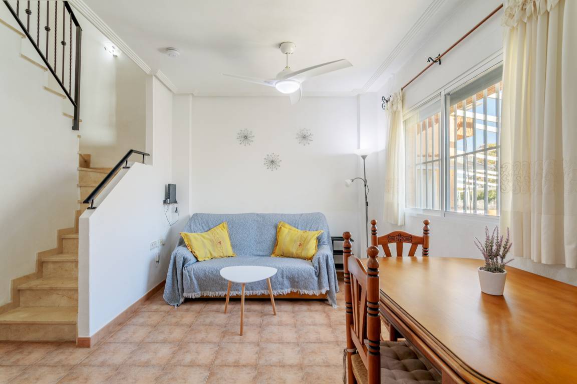 97 M² Bungalow ∙ 3 Habitaciones ∙ 8 Huéspedes - La Marina