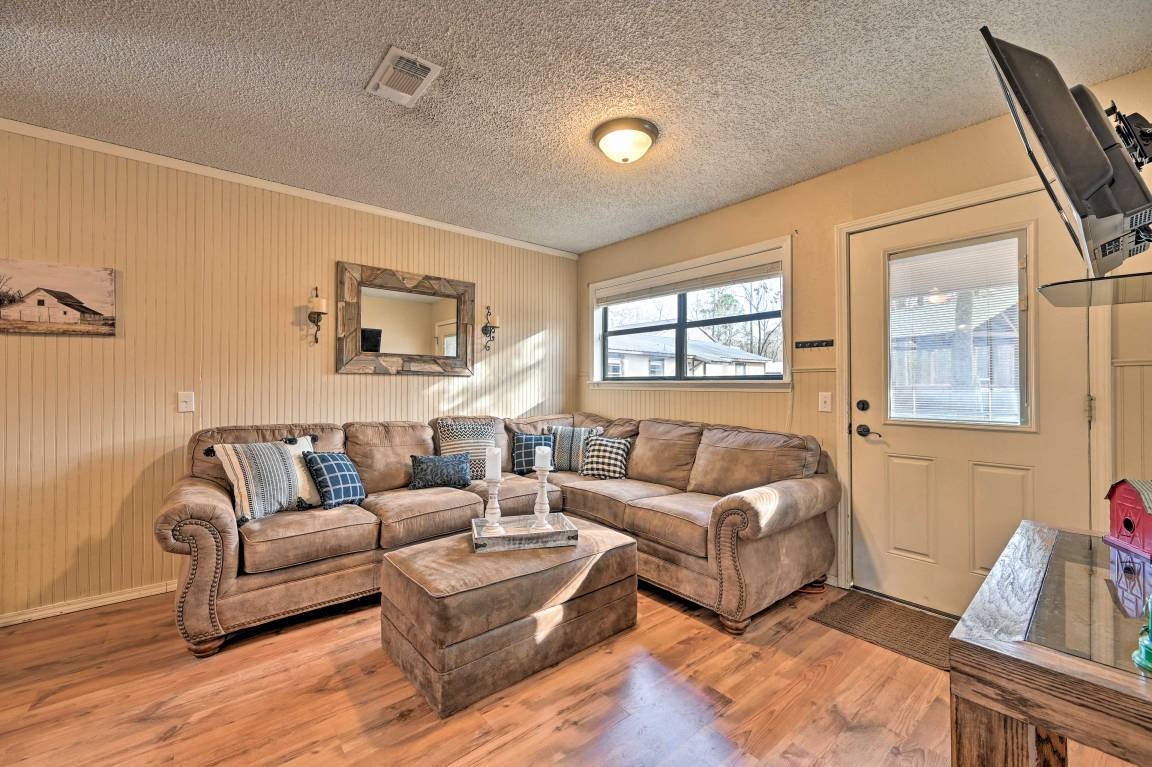 92 M² Cottage ∙ 2 Bedrooms ∙ 4 Guests - Broken Bow, OK
