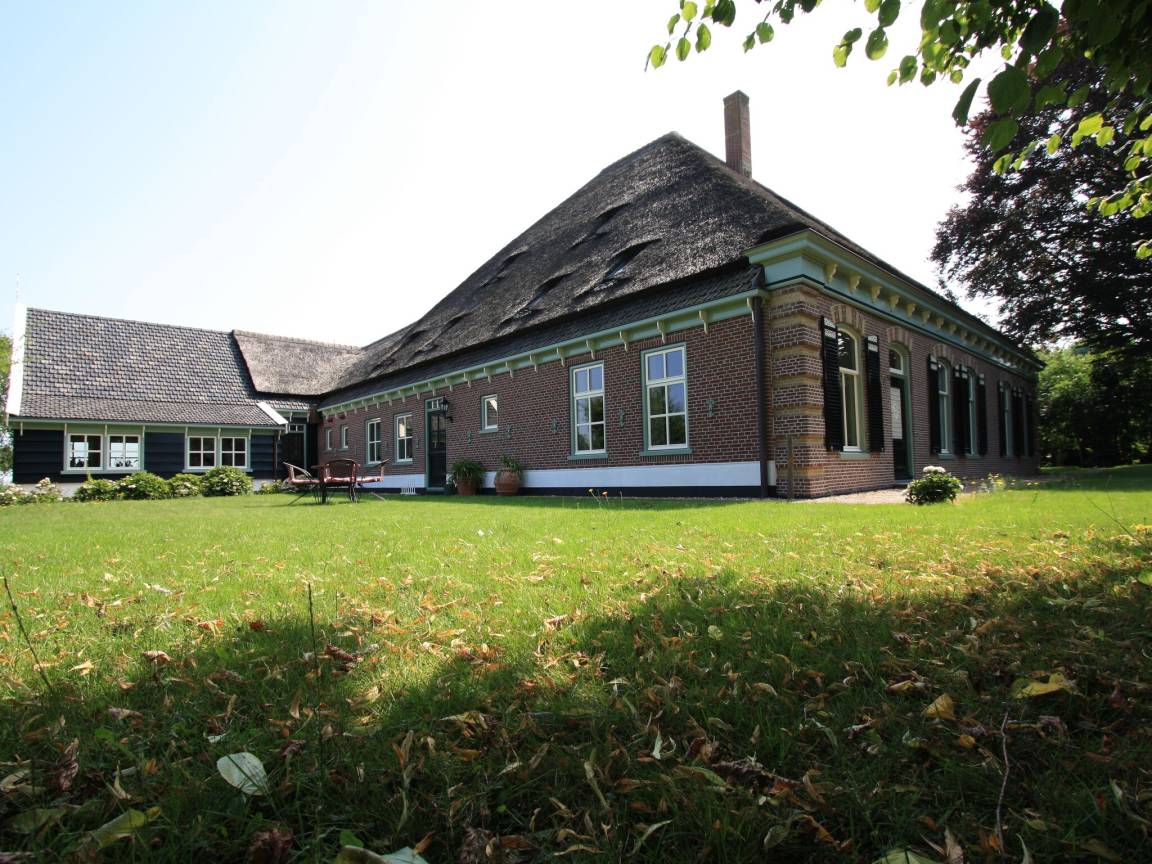 140 M² Farmhouse ∙ 2 Bedrooms ∙ 4 Guests - Alkmaar