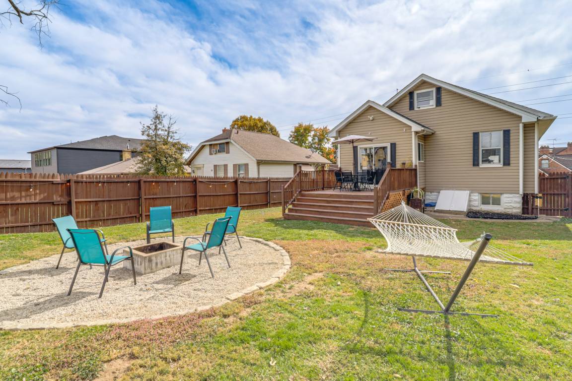 130 M² Ferienhaus ∙ 2 Schlafzimmer ∙ 6 Gäste - Cincinnati, OH