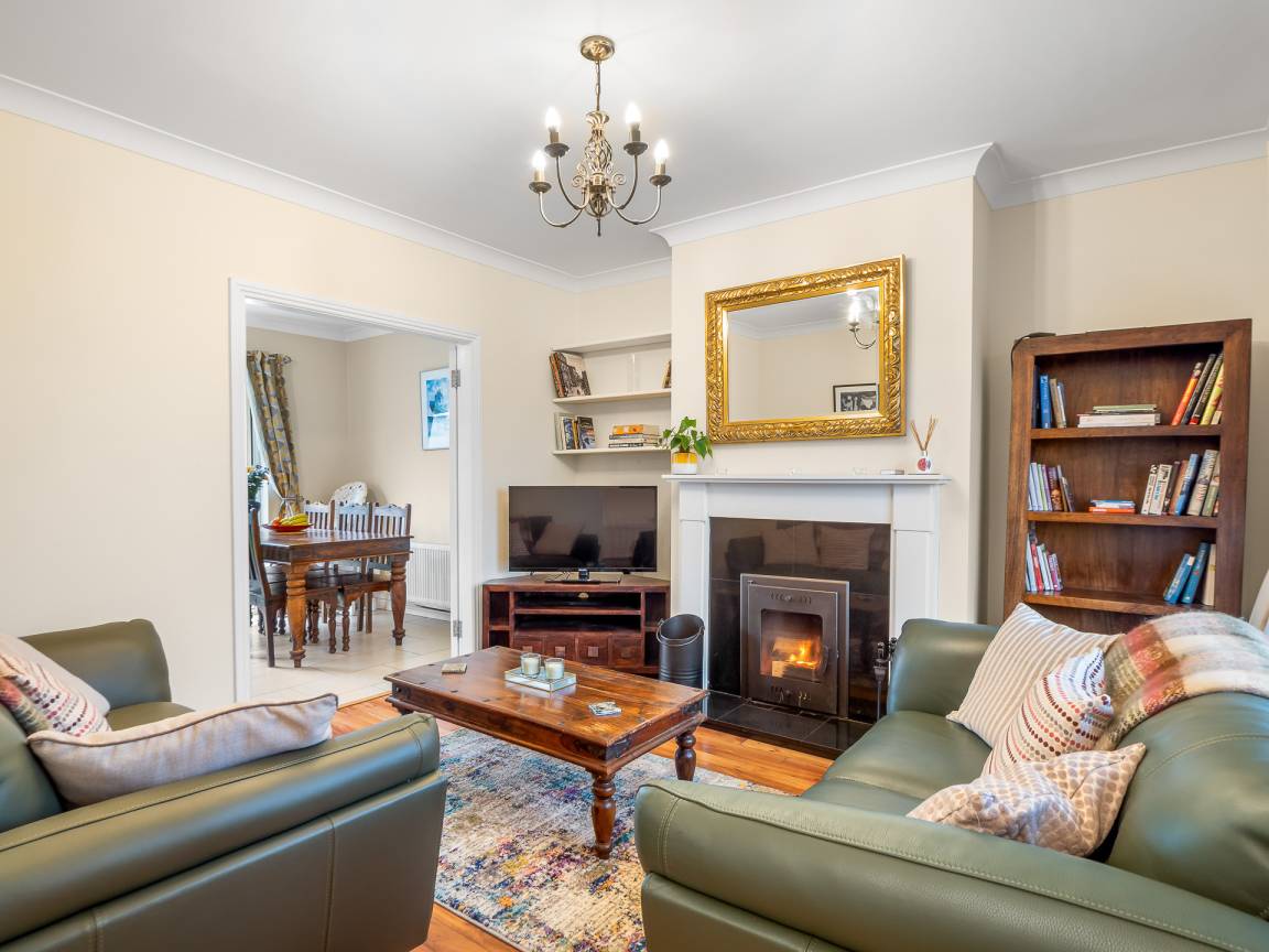 102 M² Talo ∙ 3 Makuuhuonetta ∙ 5 Vierasta - Irlanti