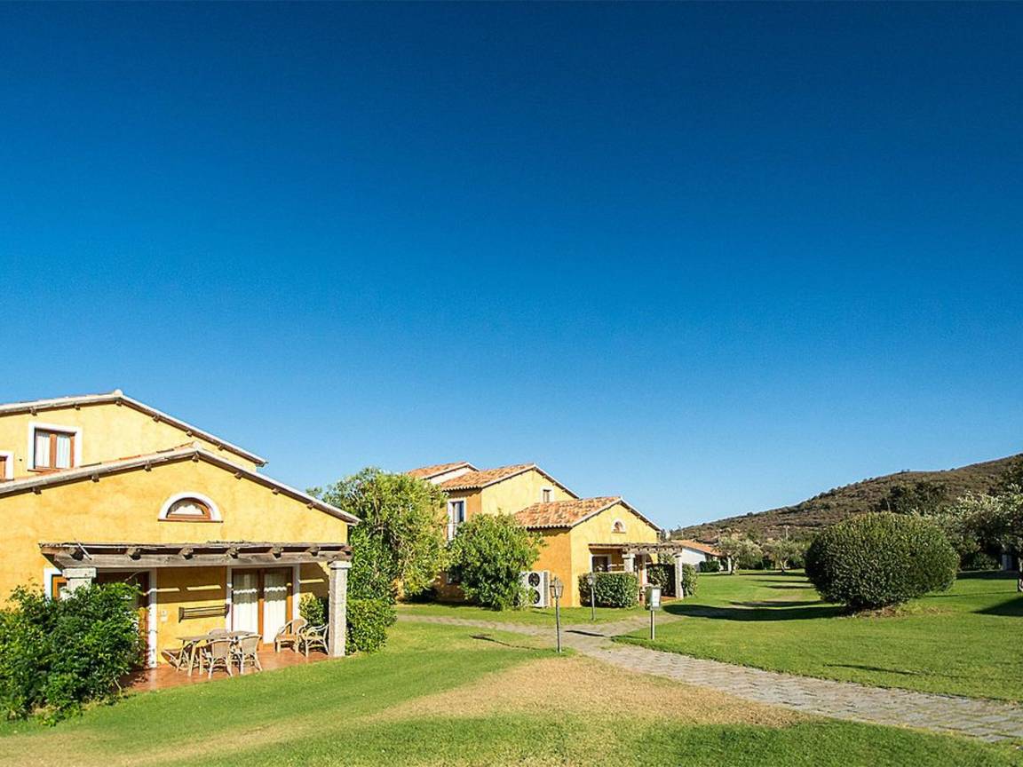 48 M² Huoneisto ∙ 2 Makuuhuonetta ∙ 5 Vierasta - San Teodoro