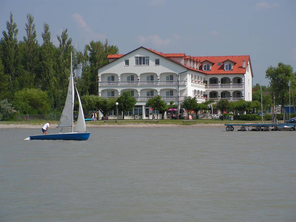 62 M² Hotel ∙ 2 Schlafzimmer ∙ 6 Gäste - Podersdorf am See