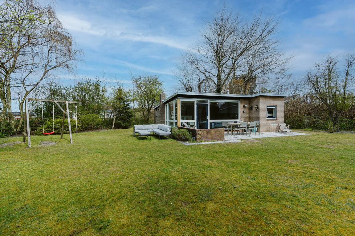 Bungalow ∙ 3 Bedrooms ∙ 6 Guests - Ouddorp