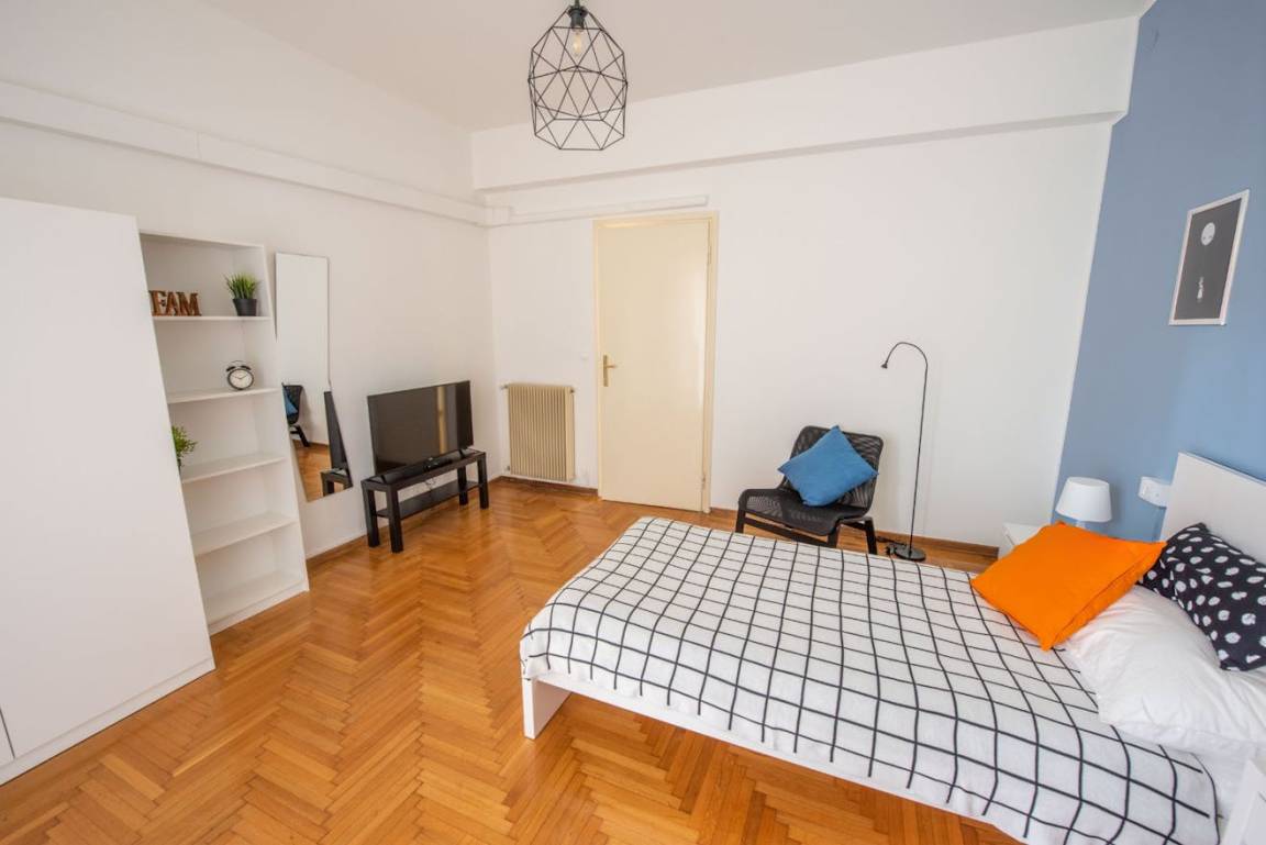 100 M² Privé Kamer ∙ 1 Slaapkamer ∙ 6 Gasten - Udine