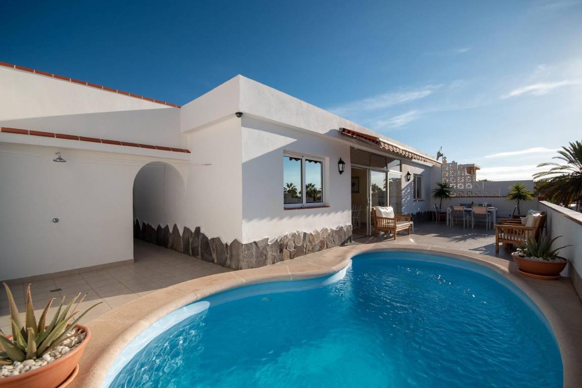 100 M² House ∙ 2 Bedrooms ∙ 4 Guests - Los Cristianos