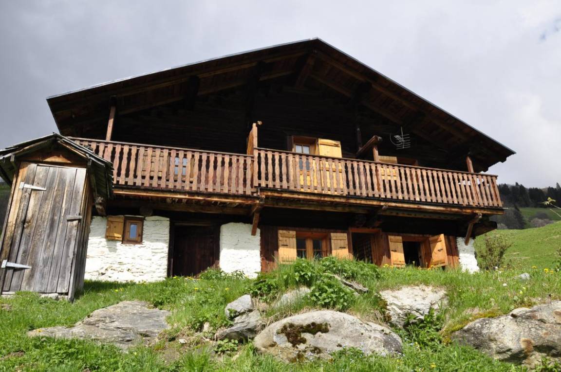 80 M² Gîte ∙ 3 Bedrooms ∙ 6 Guests - Savoie