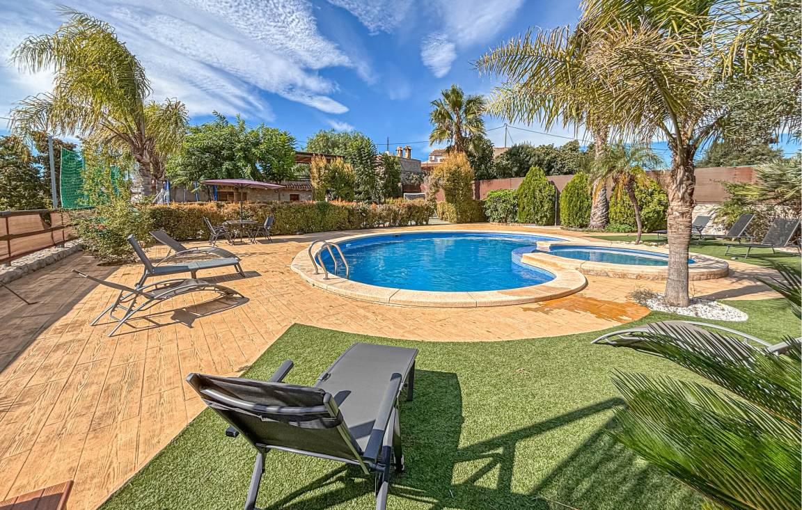 500 M² Maison De Vacances ∙ 6 Chambres ∙ 10 Personnes - Mula